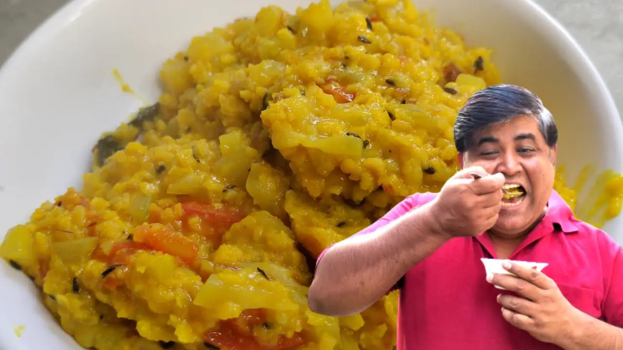 Moong Dal with Ash Gourd | Chal Kumro Diye Moong Dal | Mitar Cooking