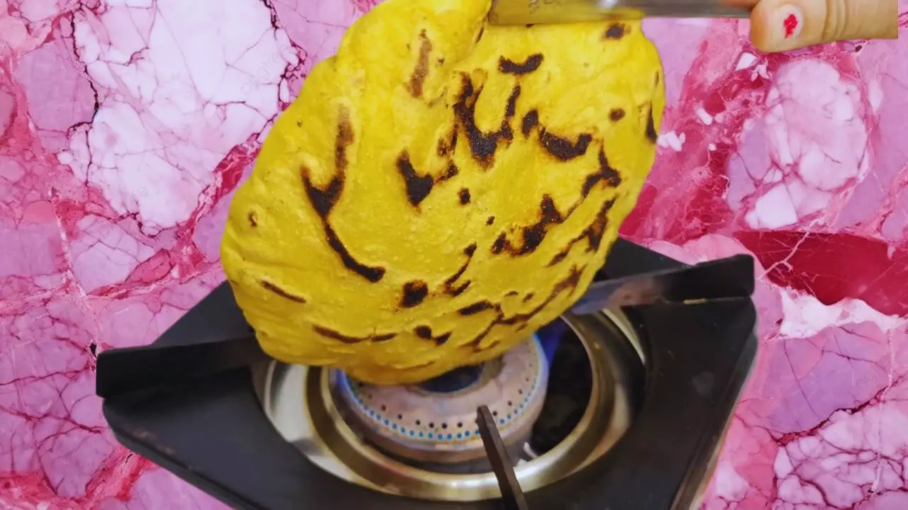 Makki Ki Roti Recipe | Mitar Cooking